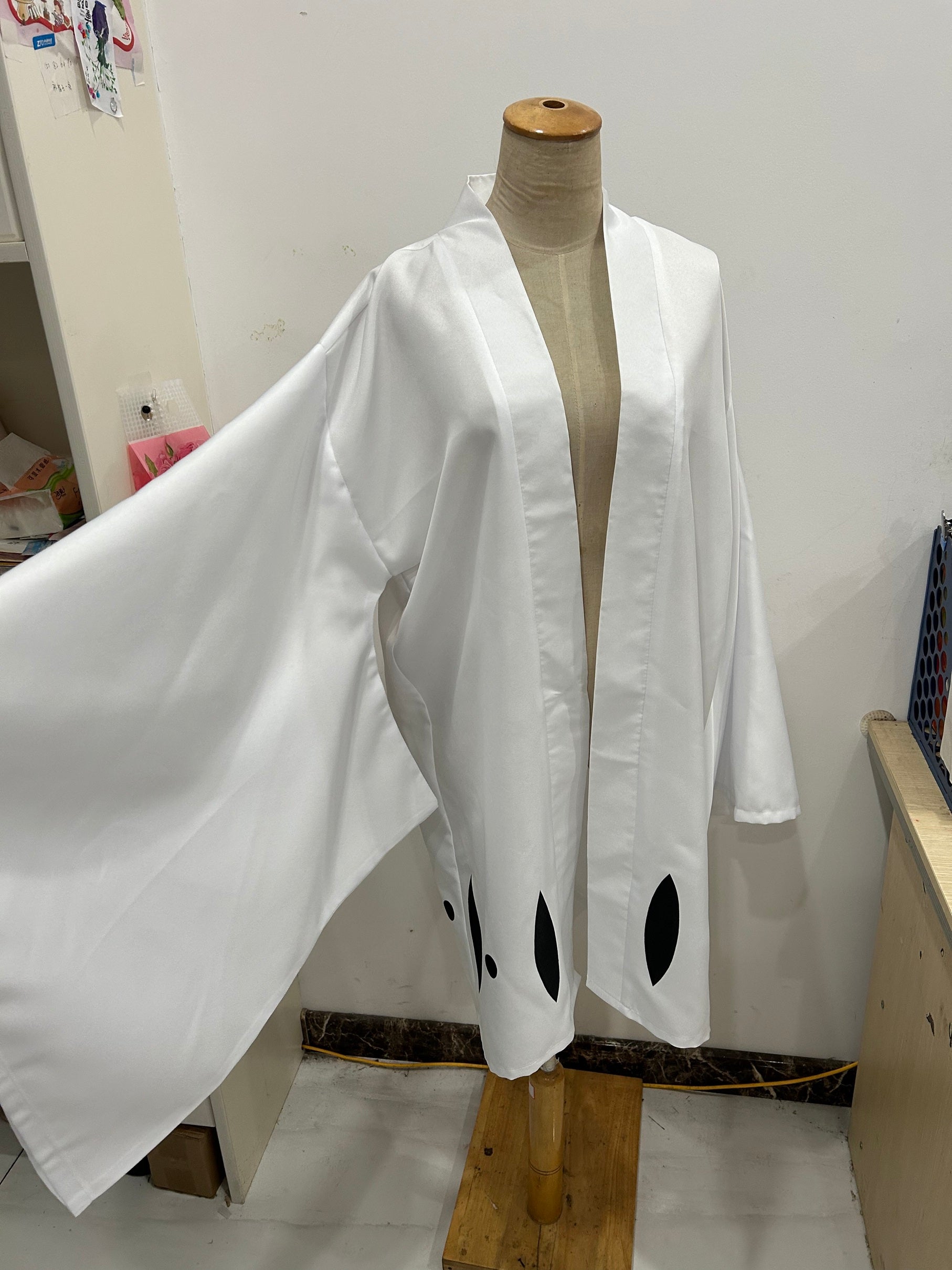Aizen Captain Coat Cosplay for Sale – CosplaySparks