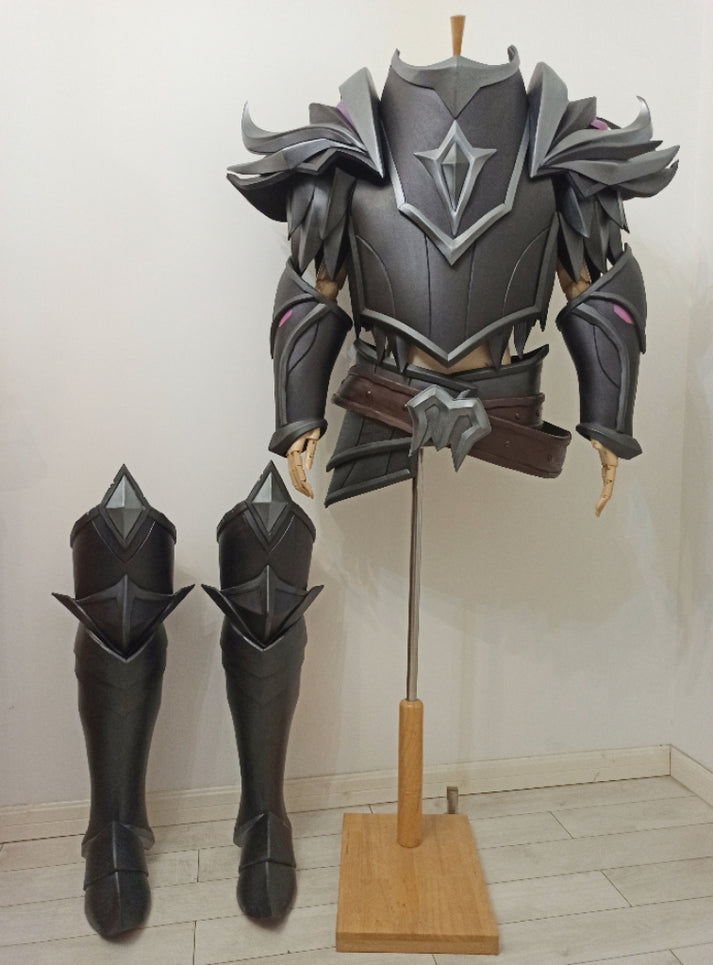 Ashen Knight Pyke Cosplay Armor for Sale – CosplaySparks