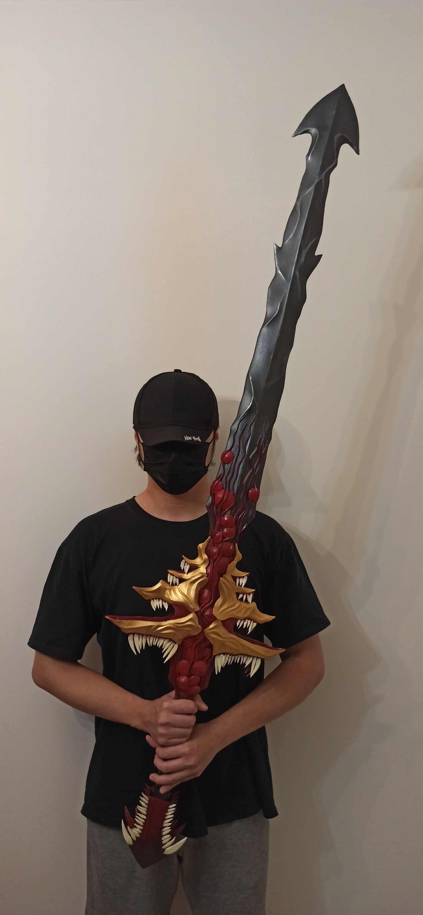 Balduran's Giantslayer Cosplay Prop for Sale – CosplaySparks