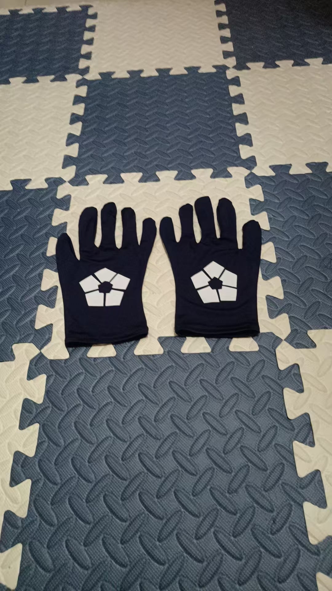 Blue Lock Eleven Uniform Cosplay Gloves Buy – CosplaySparks